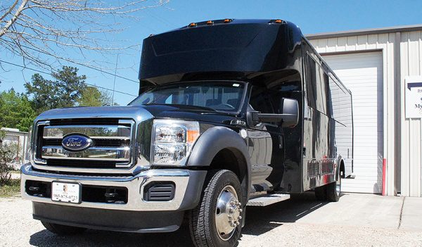 Royal Coach Limousine - Weddings, Airport & Party Bus Rental